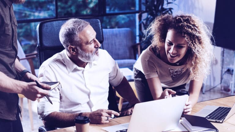 What Is Mid-Funnel Marketing? Tactics and Tips to Sell More | Walnut